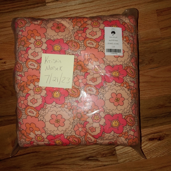 kate quinn | Other | New Kate Quinn Mod 6s Burst Quilt | Poshmark